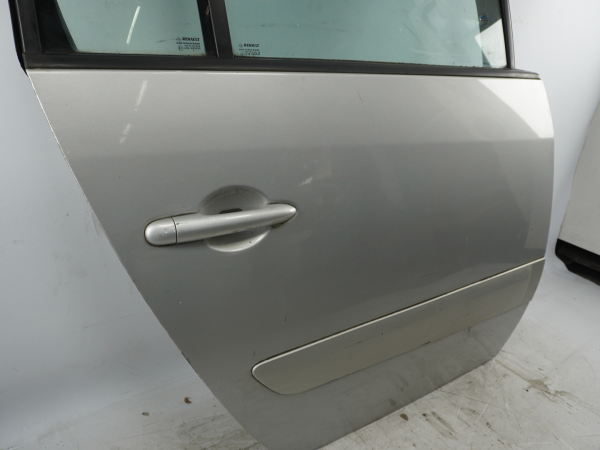 Porte arrière droite occasion RENAULT ESPACE IV Phase 2 - 2.0 DCI 150ch ...