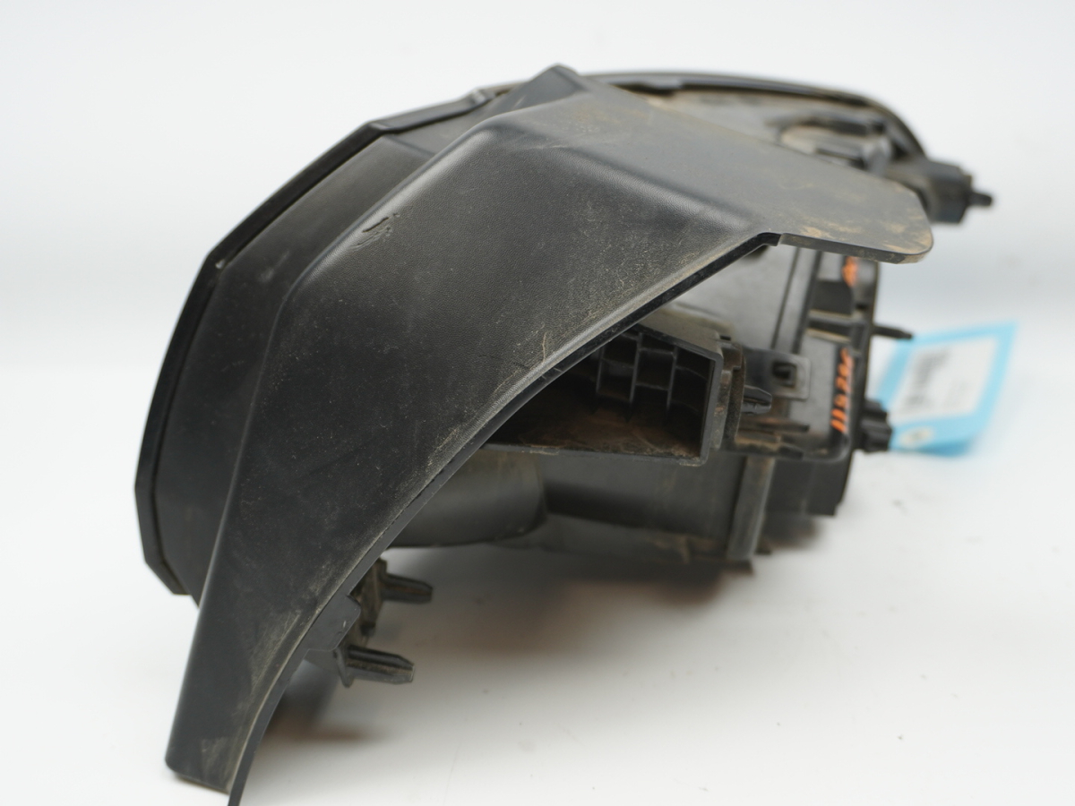 Feu arrière gauche occasion PEUGEOT 208 II Phase 2 - 1.2i EH 100ch ...